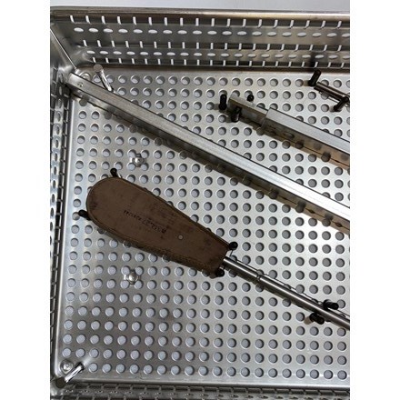 Synthes 398.571 Pelvic C-Clamp Set