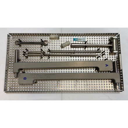 Synthes 398.571 Pelvic C-Clamp Set