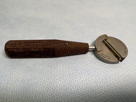 Synthes - Plate Cutter
