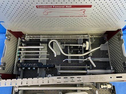 Synthes - Insertion and Locking Set