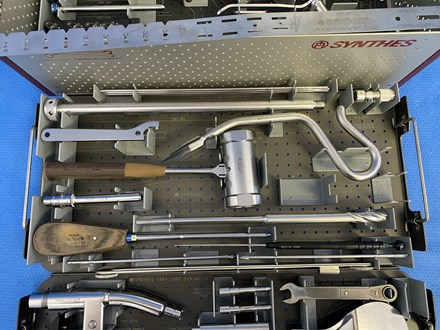 Synthes - Insertion and Locking Set
