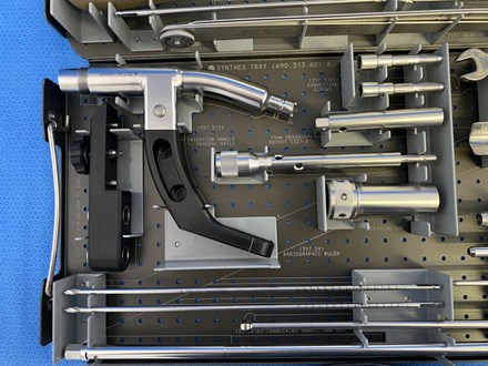 Synthes - Insertion and Locking Set