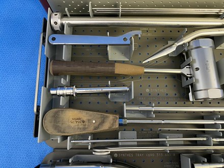 Synthes - Insertion and Locking Set