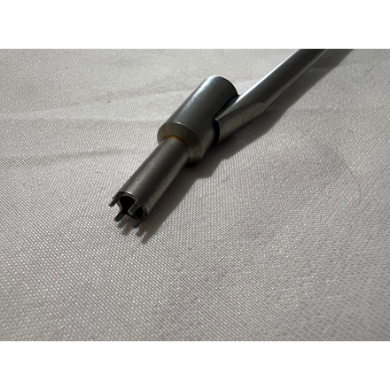 Cervical Self-Retaining Counter Torque Wrench