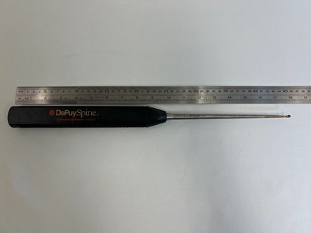 Synthes - Angled Bone Curette