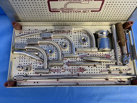 Synthes - Insertion Set