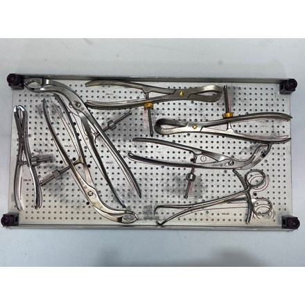 Synthes 105.90 Self-Centering Bone Forcep Set 2