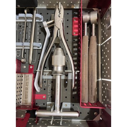 Synthes Mini Fragment Set | Used Medical Tools