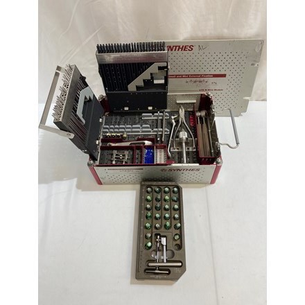 Synthes Mini Fragment Set | Used Medical Tools
