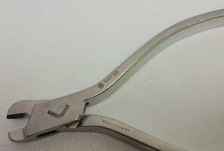 Synthes - Craniofacial Bender