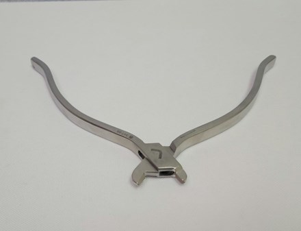 Synthes - Craniofacial Bender