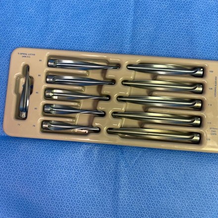 Synthes - Implant Set