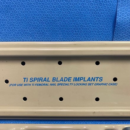 Synthes - Implant Set