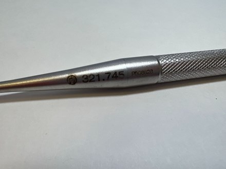 Synthes - Cable Retriever