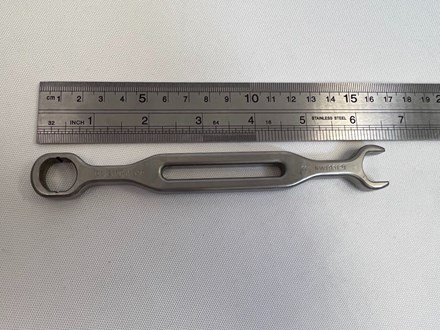 Synthes - Anti-Torque Wrench