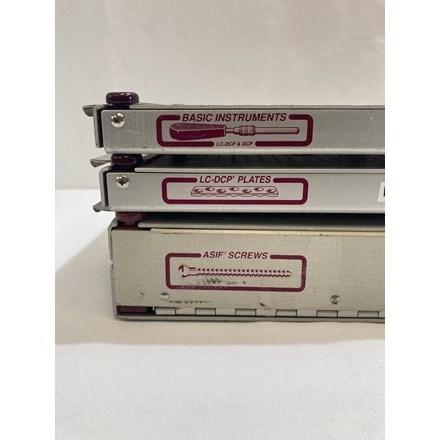 Synthes 115.04 / 105.118 / 105.23 LCP Basic Large Fragment System