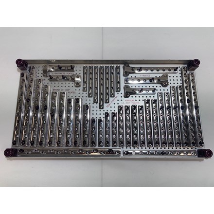 Synthes 115.04 / 105.118 / 105.23 LCP Basic Large Fragment System