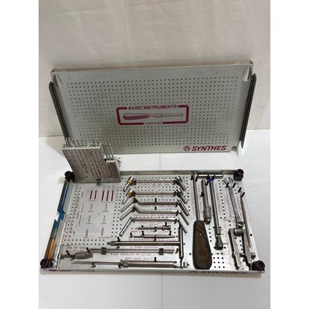 Synthes 115.04 / 105.118 / 105.23 LCP Basic Large Fragment System