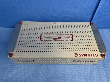 Synthes - Femoral Nail Standard Instrument System Set