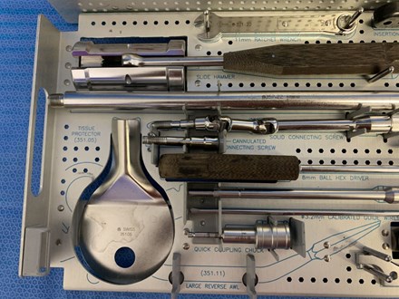 Synthes - Femoral Nail Standard Instrument System Set