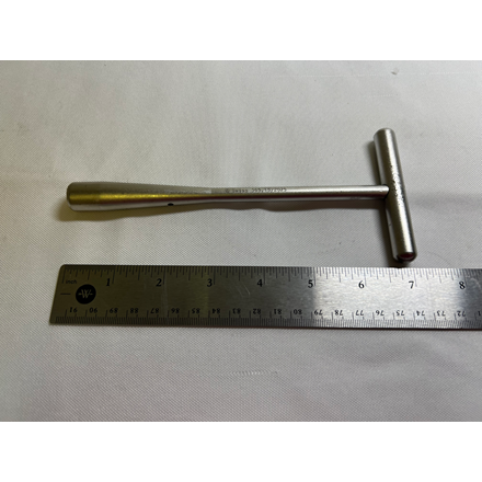 355.15 T-Handle 11mm Cannulated Scocket Wrench