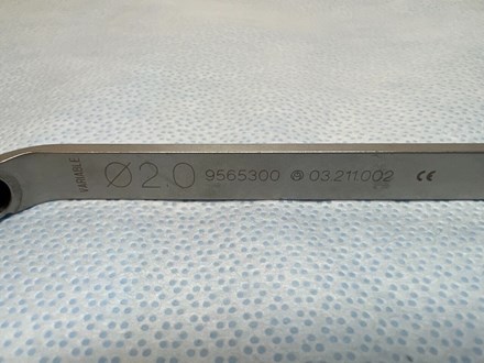 Synthes - Locking Drill Guide